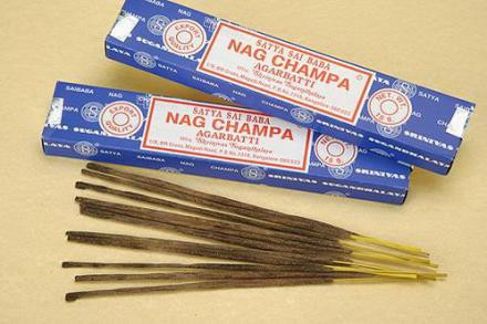 Incienso Satya Nag Champa - Salamandra Mágica - Tienda esotérica